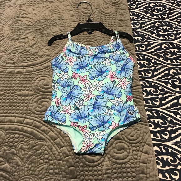 Vineyard Vines | Swim | Vineyard Vines Girls Hibiscus Floral Swimsuit ...